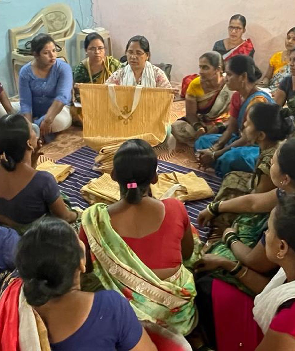 Dutch Woman's Tiny Miracles Empowers Mumbai's Impoverished ...