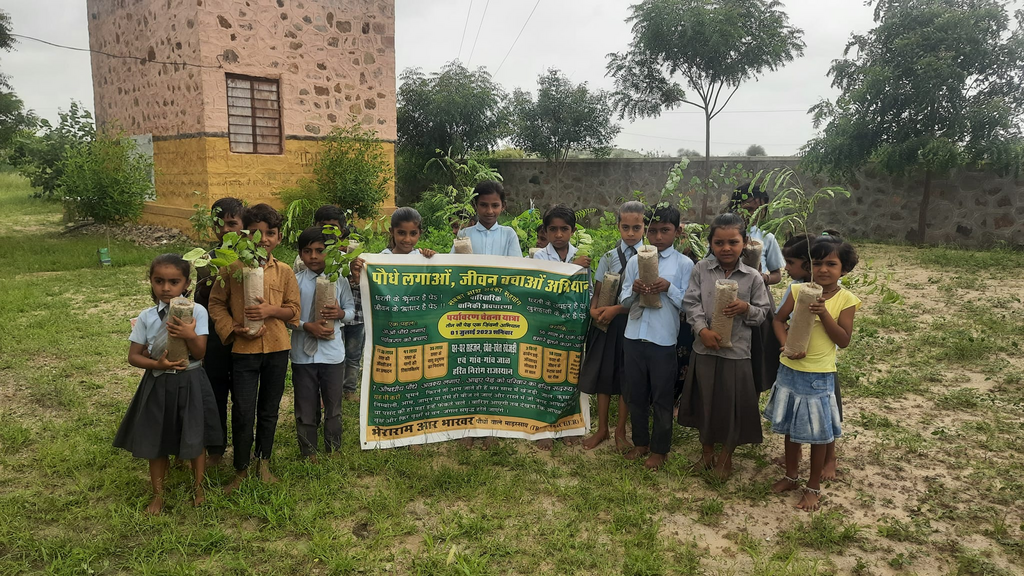 Inspirational Story Of Bheraram Bhakhar, The 'Tree Teacher'