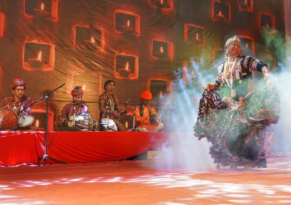 Kalbeliya Dance - A Powerful Folklore Of Mythological Snakes